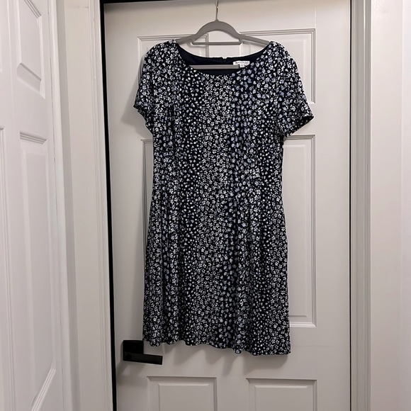 NorthStyle | Dresses | Clearance Bnwot North Style Slight Fit And Flare ...